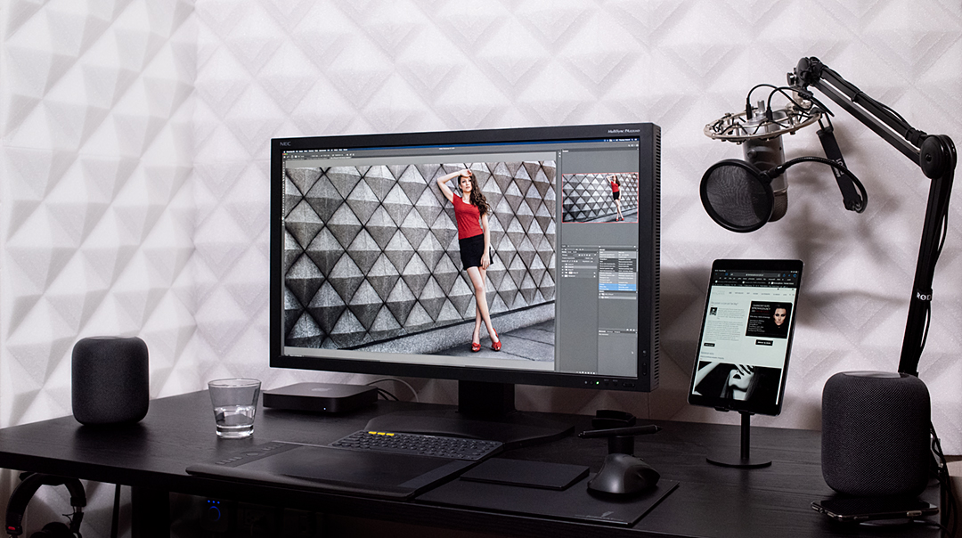 Computer workstation for retouching photos – lighting, etc.
